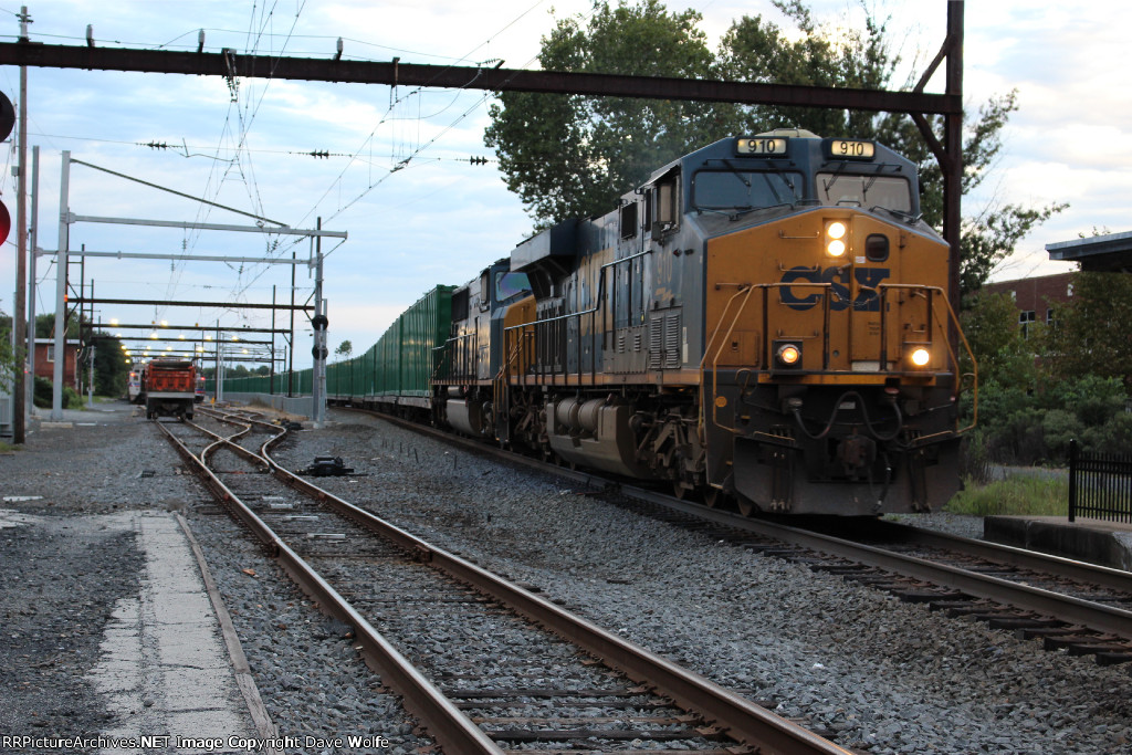 CSX 910